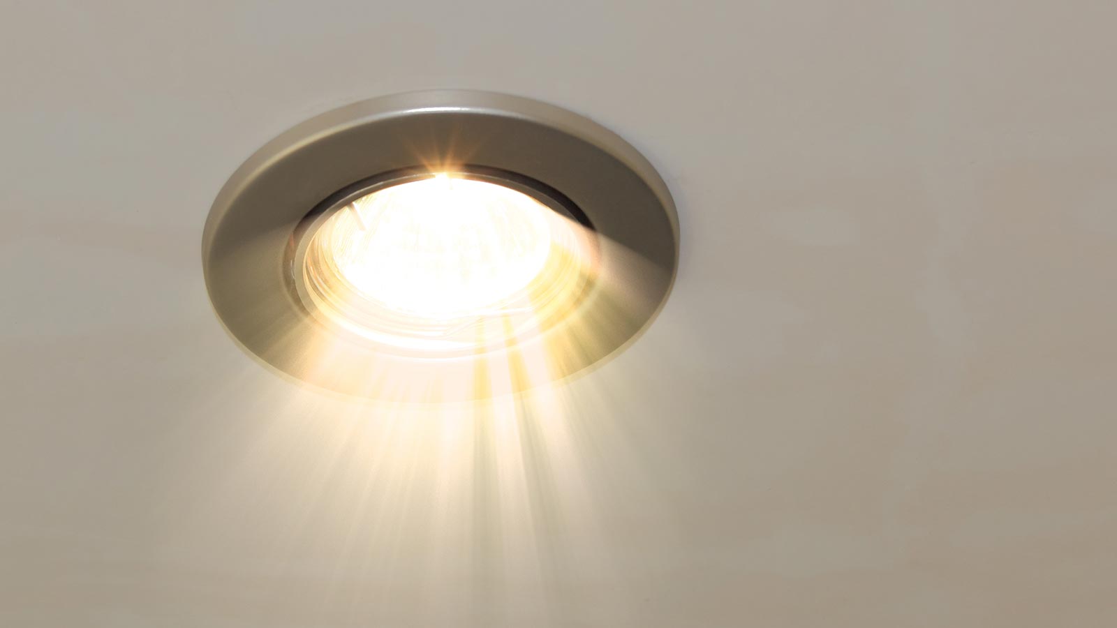 Tipos de focos halógenos | OCU